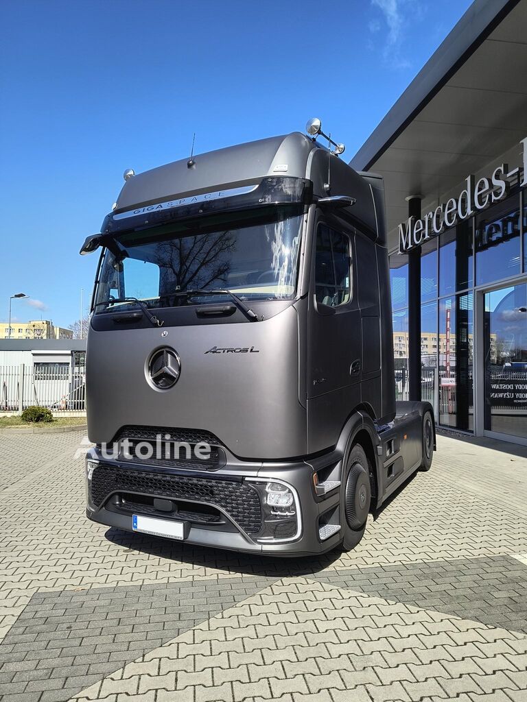 Novi Mercedes-Benz Actros 1848 LS tegljač