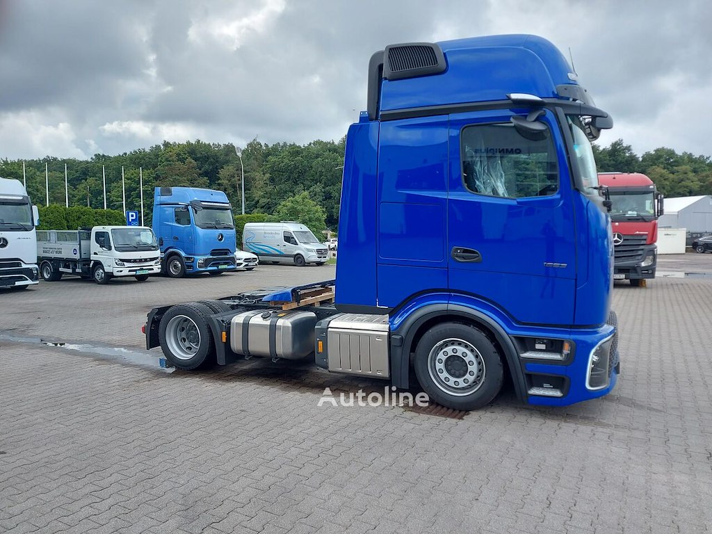 Novi Mercedes-Benz Actros 1853 LSnRL tegljač