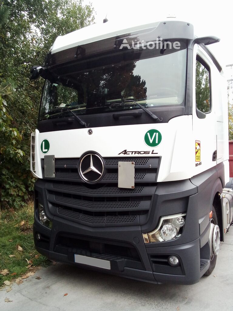 Mercedes-Benz 1845 Actros tegljač