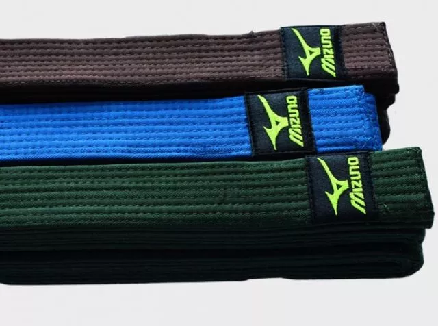 MIZUNO – POJASEVI U BOJI