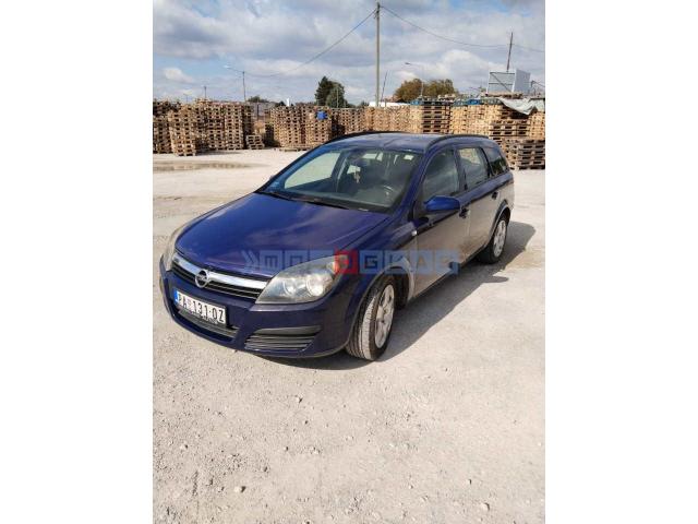 Opel astra katavan. 2006. godiste