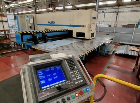 CNC mašina za probijanje LVD Delta 1500 LB TK