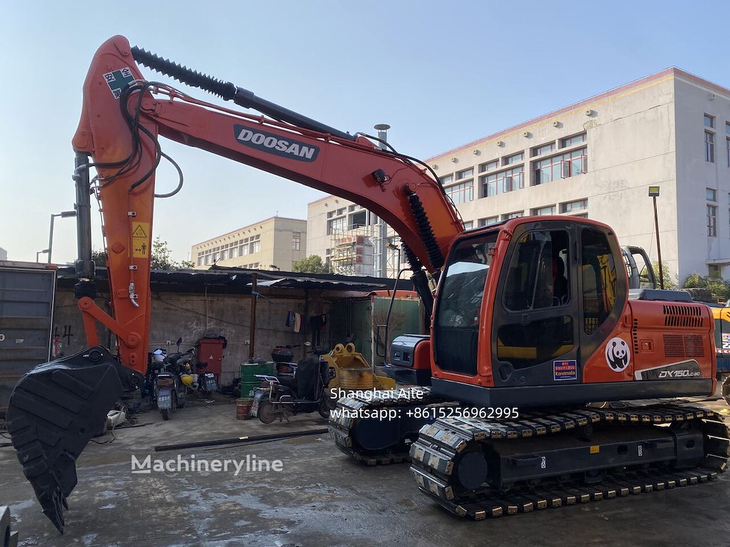 Doosan DX150 bager guseničar