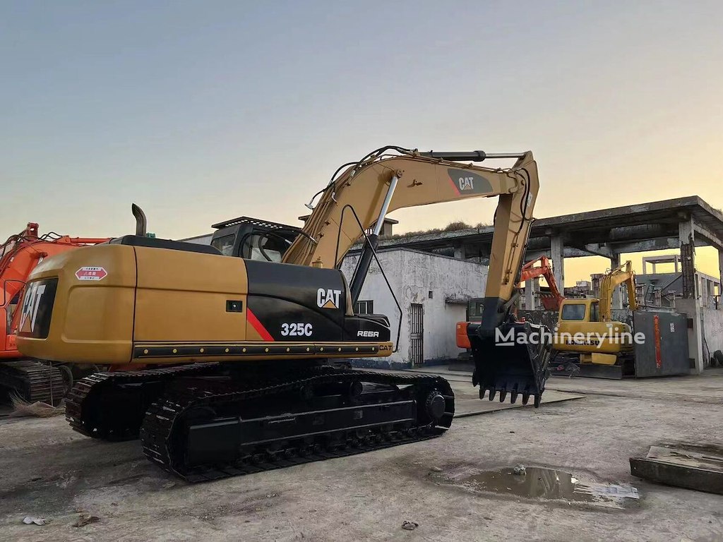 Caterpillar 325C bager guseničar