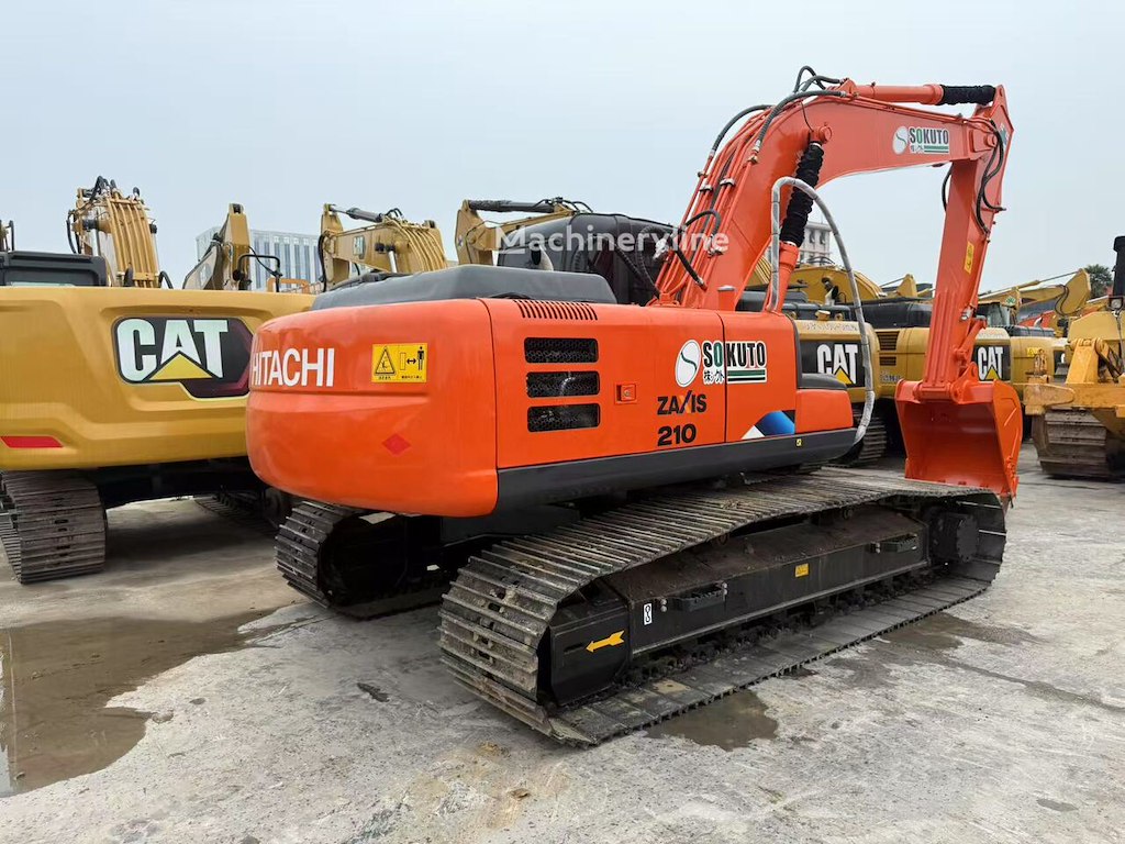 Hitachi ZX210 bager guseničar