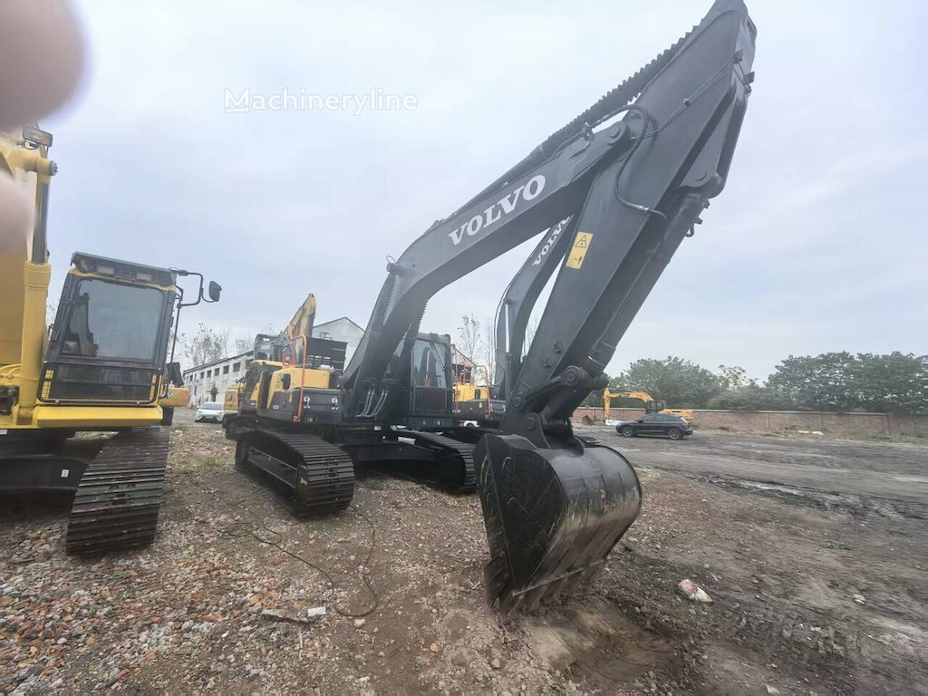 Volvo EC240B N LC bager guseničar