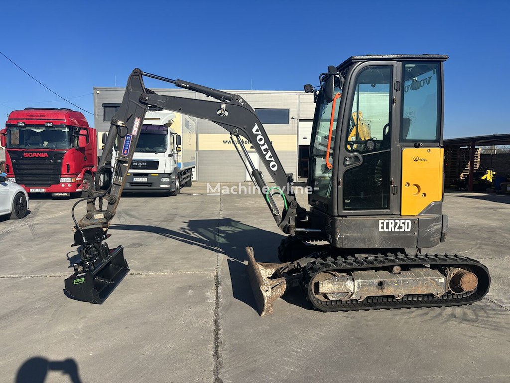 Volvo ECR 25D mini bager
