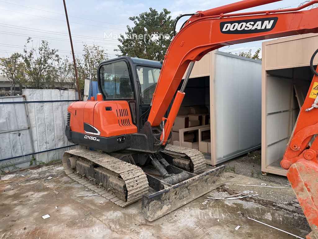 Doosan dx60lc-9c bager guseničar