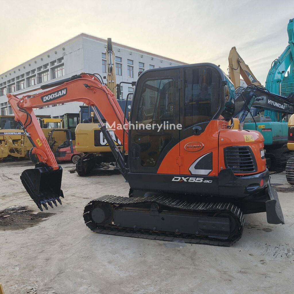 Doosan DX55 midi bager