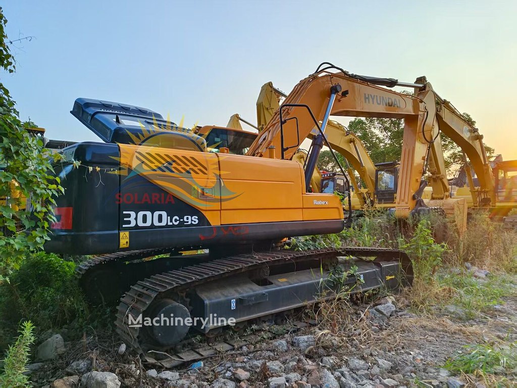 Hyundai R300LC-9S bager guseničar