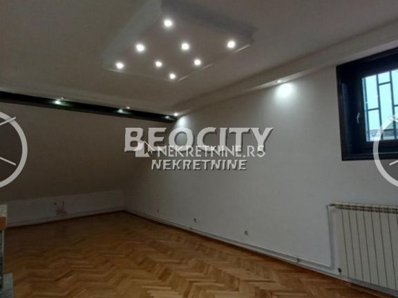 Novi Sad, Centar, Zlatne grede , 7.0, 260m2, 2600EUR