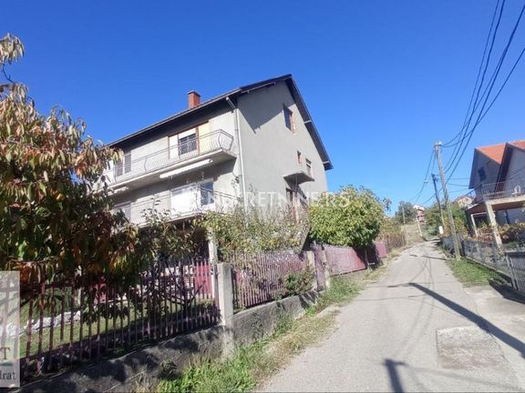 Vertikala kuće 240 m2, plac 3,86 ari, Barič, Obrenovac - 55.000€