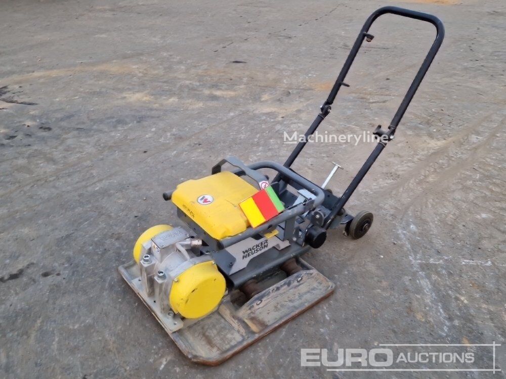 Prodaje se Wacker Neuson AP2560E vibro ploču na aukciji