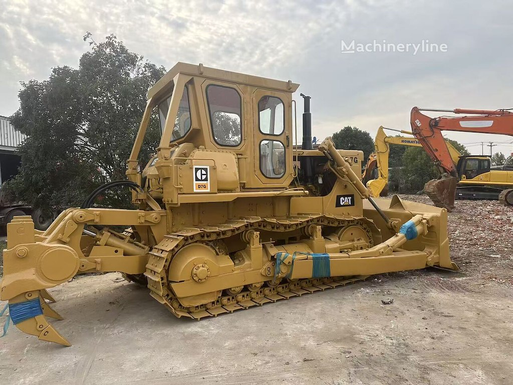Caterpillar D7G buldožer