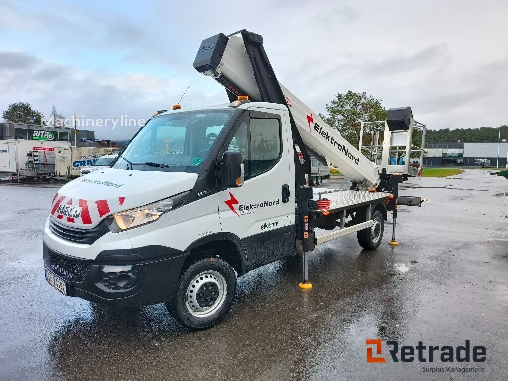 Prodaje se IVECO Daily auto dizalicu s korpom na aukciji