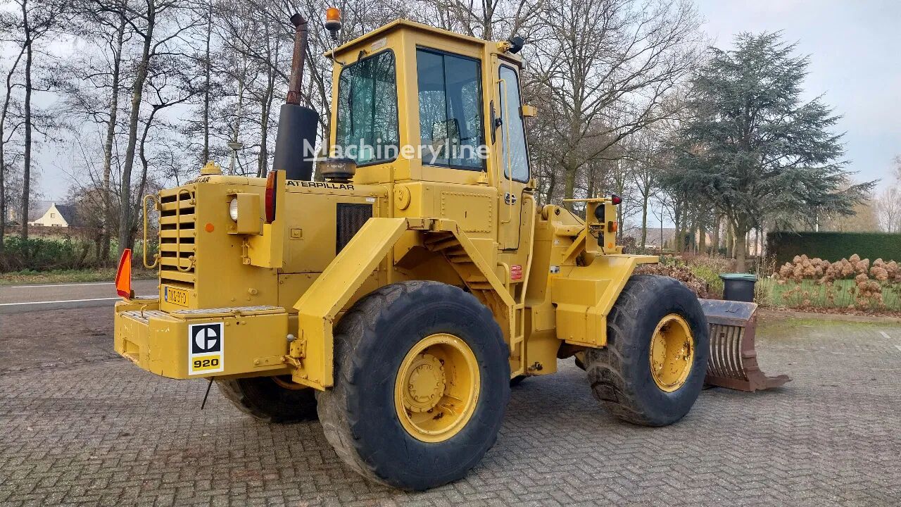 Caterpillar 920 prednji utovarivač