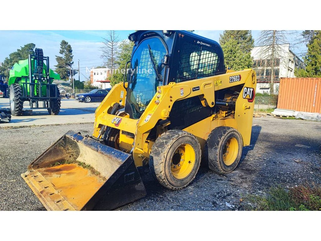 Caterpillar 226D3 mini utovarivač