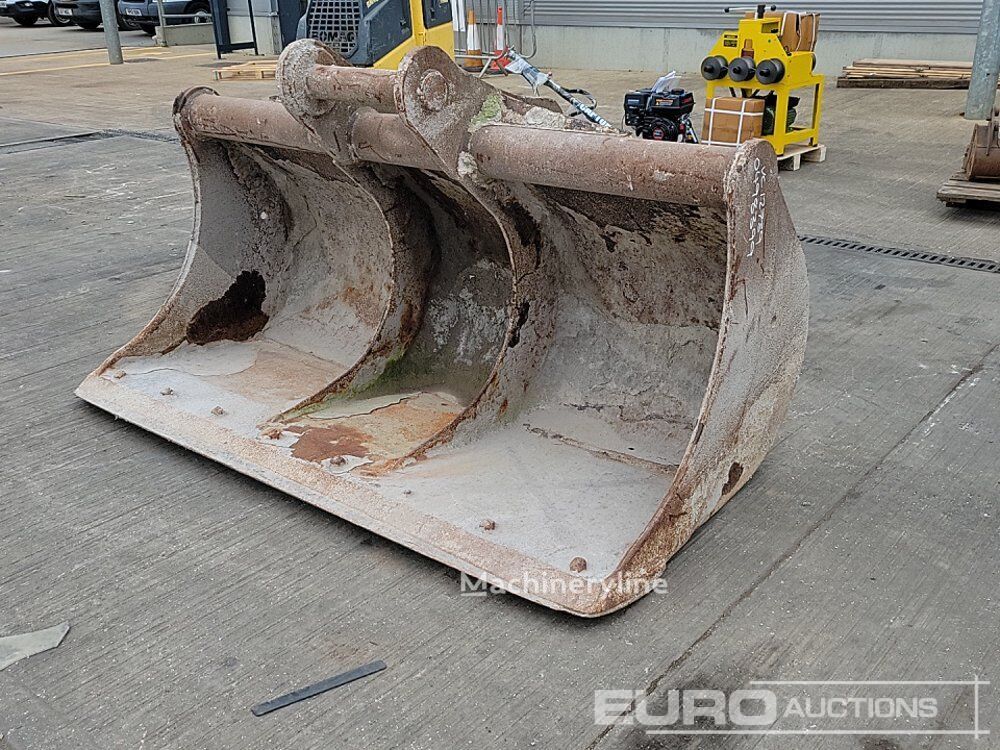 Prodaje se 82" Ditching Bucket 90mm Pin to suit 30 Ton Excavator kašiku za bager na aukciji