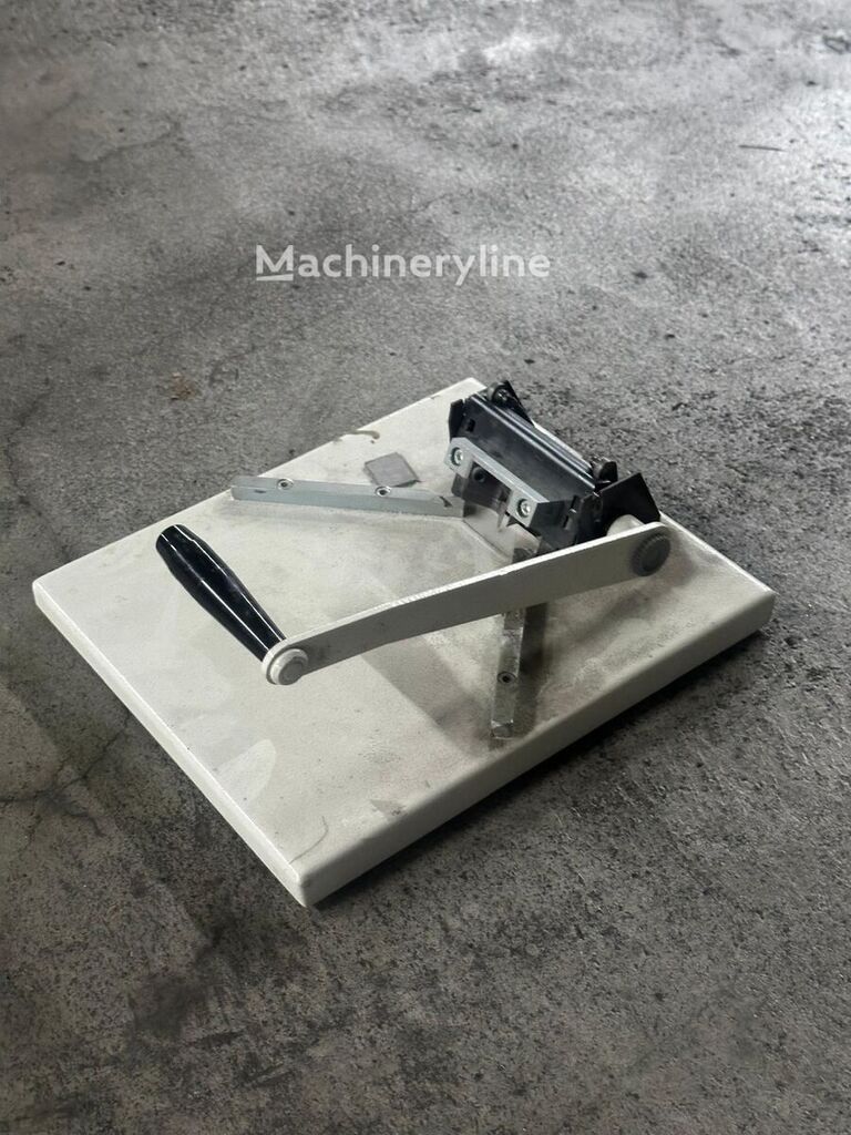 Corner Cutter mašina za zaokruživanje