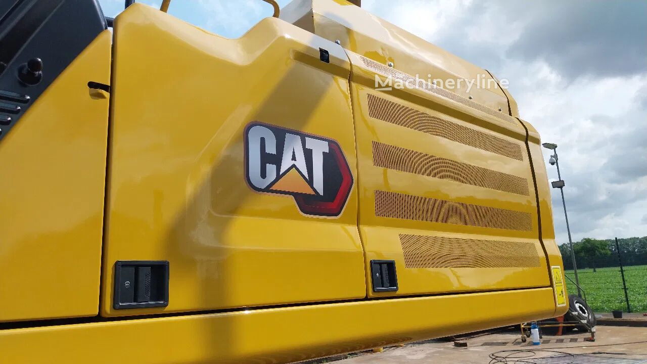 Caterpillar 350 and 352 door panels / NEW šasija