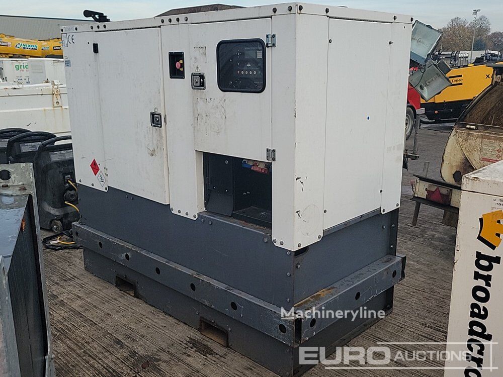 Prodaje se Aggreko 30kVA Generator, FPT Engine drugi generator na aukciji