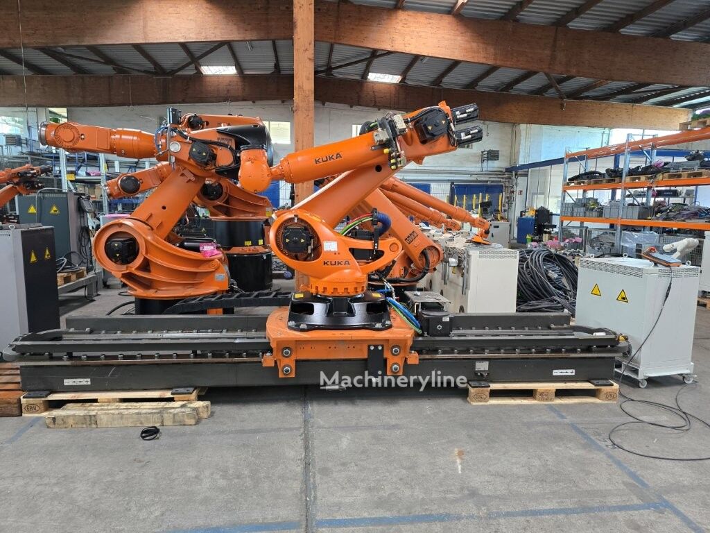 KUKA KR210 R3100 ultra mit 4,5m Linearachse (Video) industrijski robot