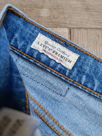 Levis farmerke nove vel 26