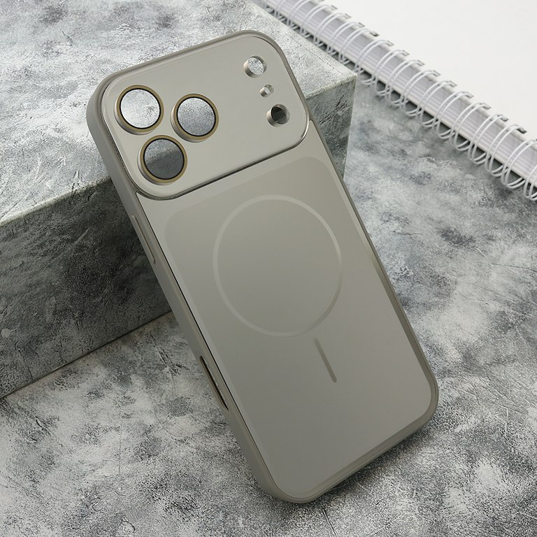 Zastitna maska (futrola) COLOR METAL MagSafe II - iPhone 17 Pro Max (6.9) srebrna (MS)