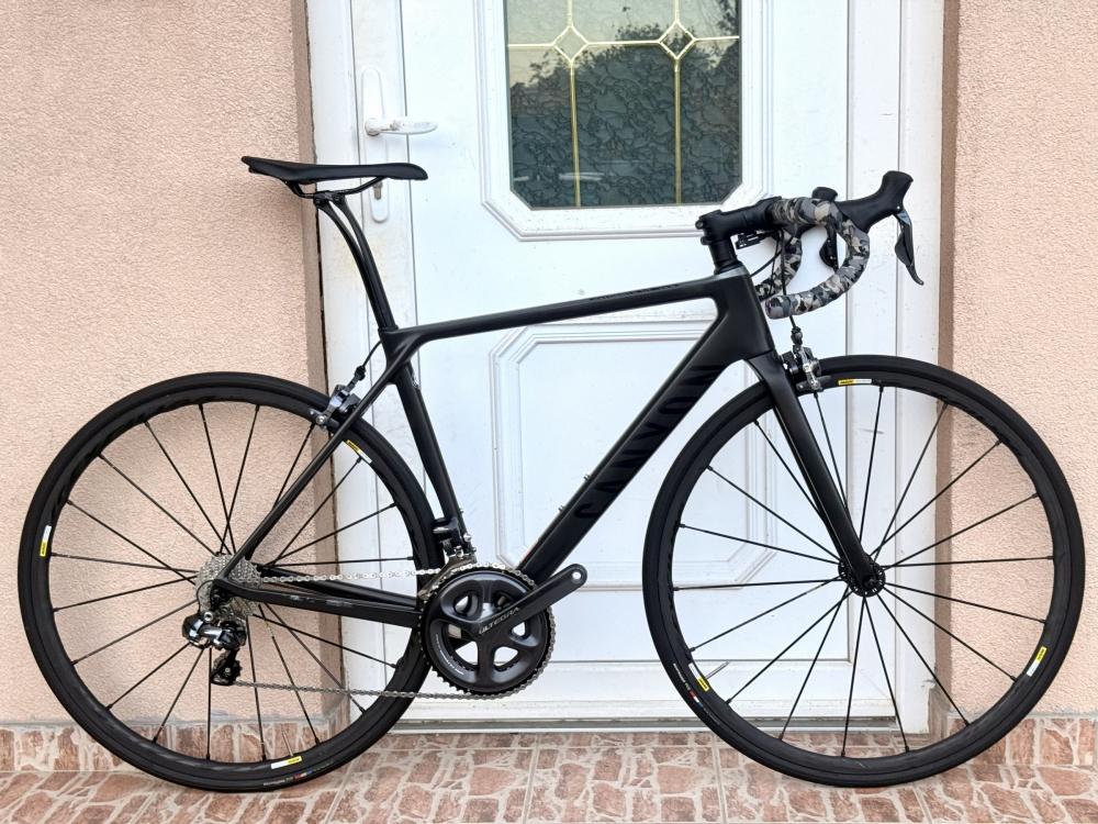 CANYON ULTIMATE CF 28 Vel-S 2x11 Di2 Shimano