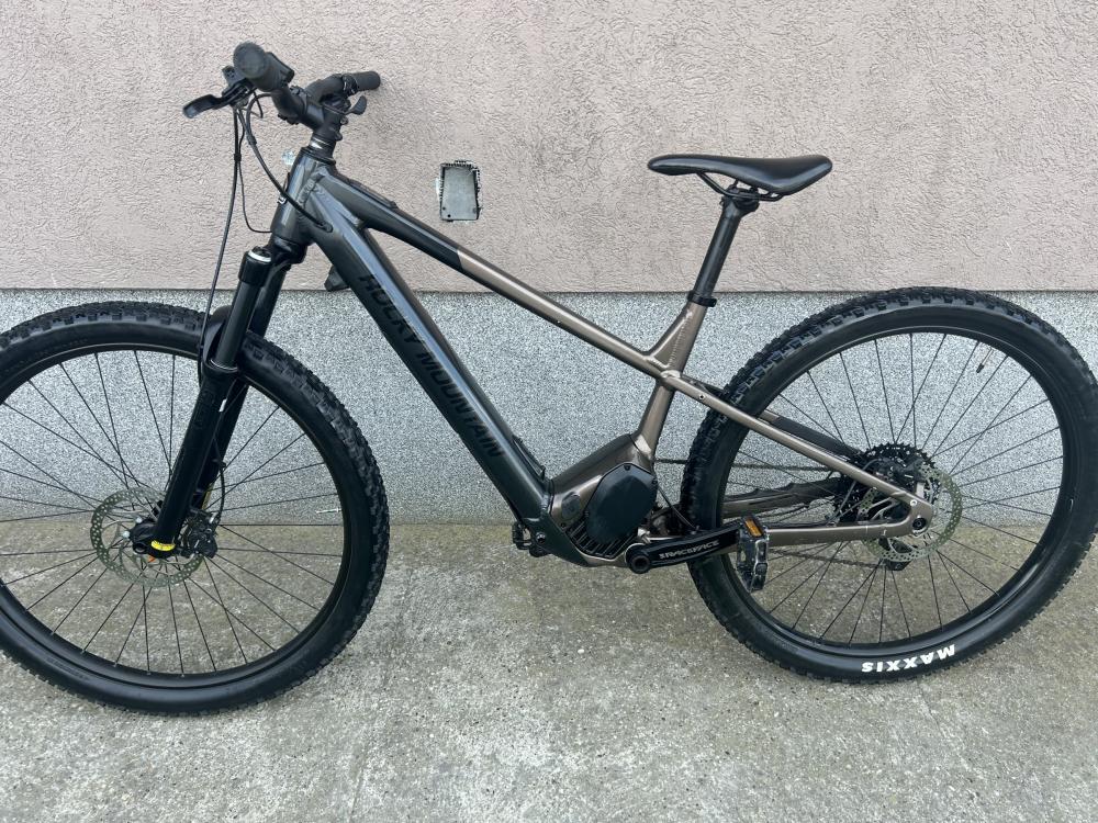 Rocky Mountain 29er-e bike -kompletan