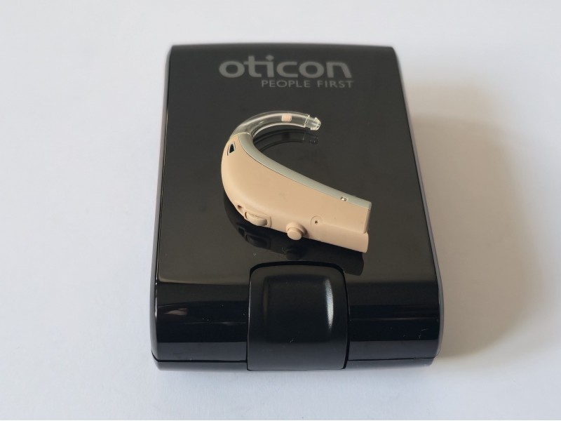 Oticon Go Pro
