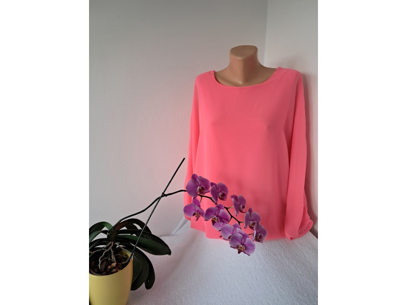 Pink postavljena bluza vel S M