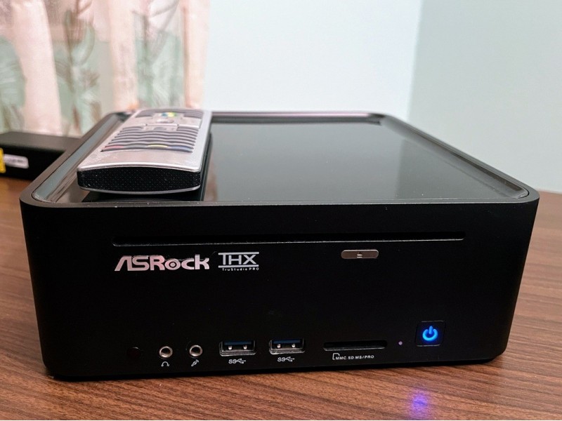 ASRock Vision 3D mini PC Intel i3, 8GB RAM, 250GB SSD
