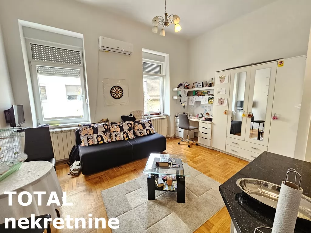 Stan,NOVI SAD,CENTAR,kv: 55.00, € 120000, ID: 1098619