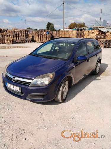 Opel astra katavan. 2006. godiste