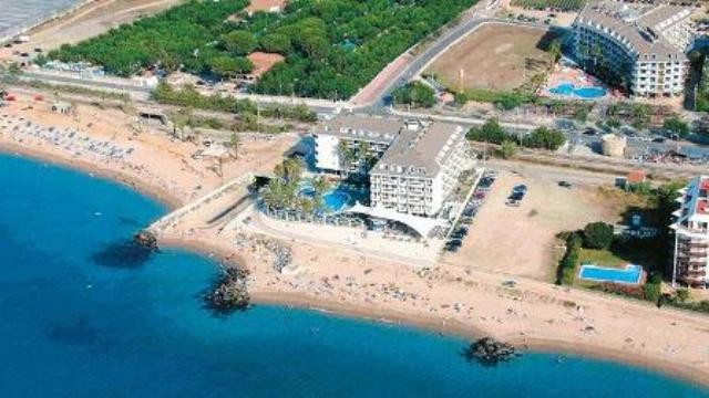 HOTEL CAPRICI BEACH 4* - Santa Suzana / Kosta Brava Španija