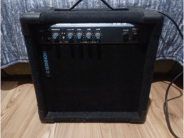 Hohner HR 20B gitarsko kombo pojacalo
