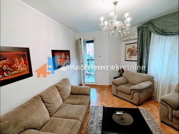 Vračar, Kalenić pijaca, 2.0 stan, 58m2, 700 EUR, ID 50917