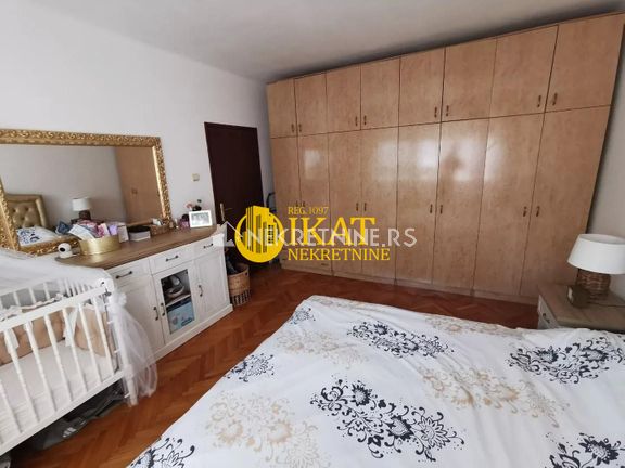 Novi Beograd, Paviljoni, dvosoban stan 60m2 ID#4682