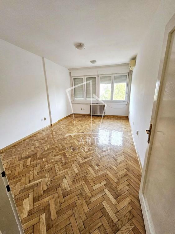 Birčaninova, Dvoiposoban stan za izdavanje, 70m2, 800€