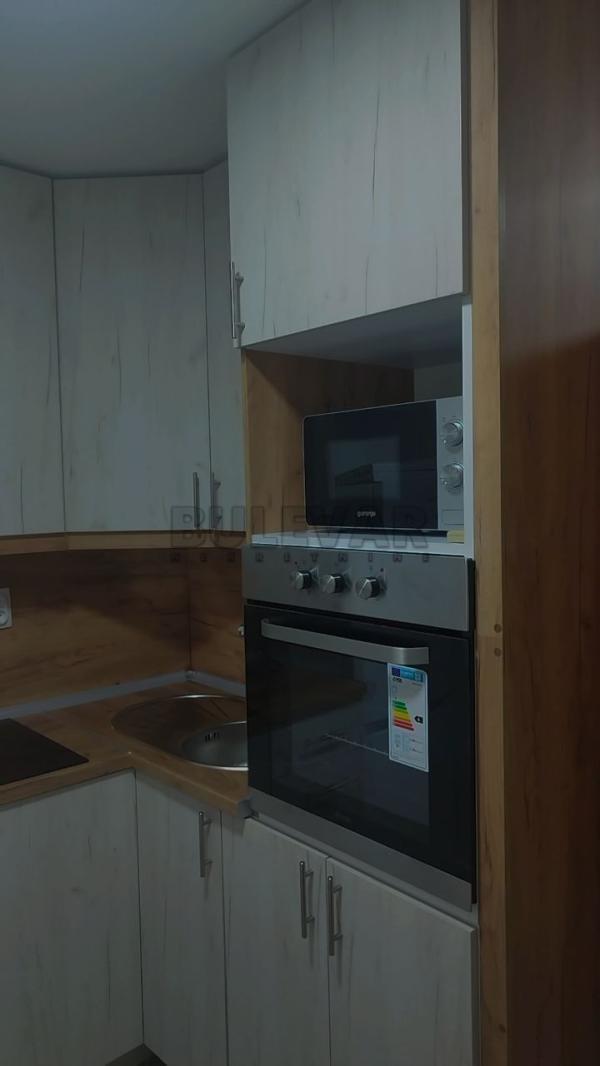Generala Milojka Lešjanina, Jednosoban stan za izdavanje, 30m2, 330€
