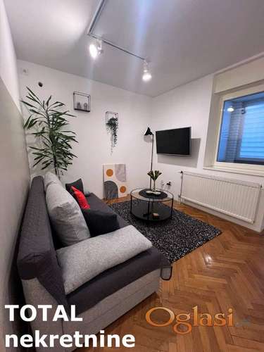 Stan NOVI SAD,BULEVAR - 36 m2 120000 €, ID: 1100432