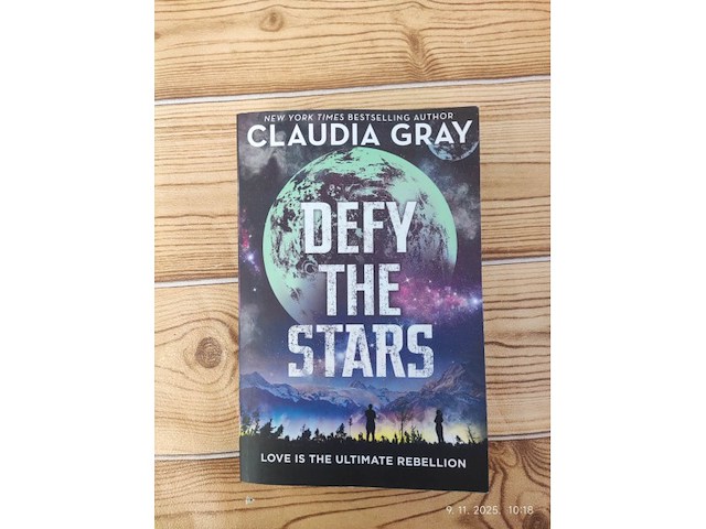 Defy the Stars-Claudia Gray
