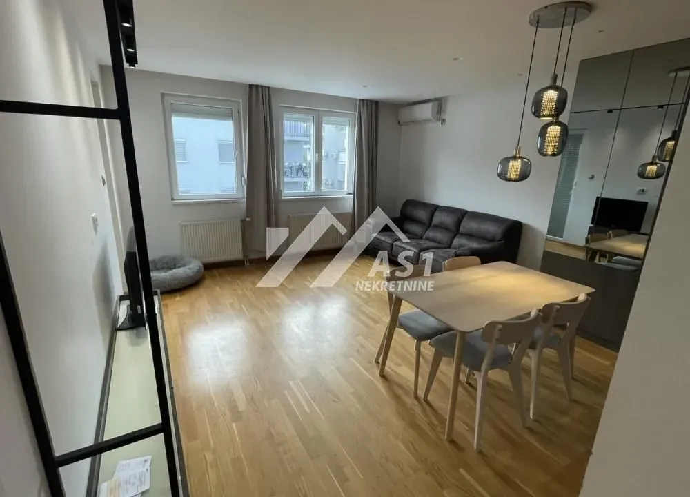 Izdavanje, trosoban stan, 73m², Adice, Novi Sad Sve Podlokacije