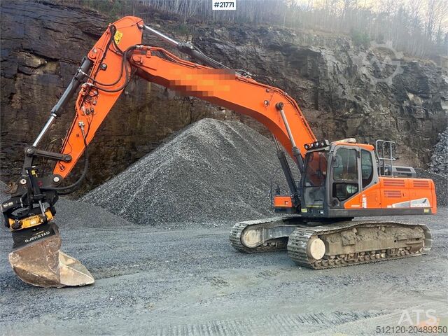 Bager za puzanje
Doosan Dx300lc-5 Gravemaskin m/ rototilt og pusseskuffe