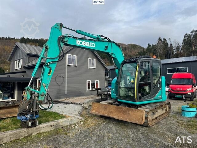 Bager za puzanje
Kobelco SK75SR-3E w/ Rototilt, 2 buckets and grapple. 1850