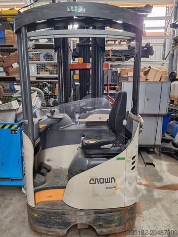 Kamioni sa paletama
Crown Schubmaststapler ESR 1600