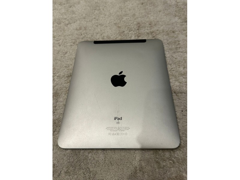 Apple iPad 1. generacija 64GB Wi-Fi – Tablet