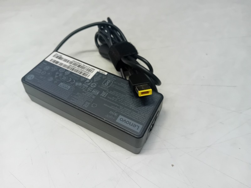 Punjac Lenovo kocka 90w 20v 4.5 A