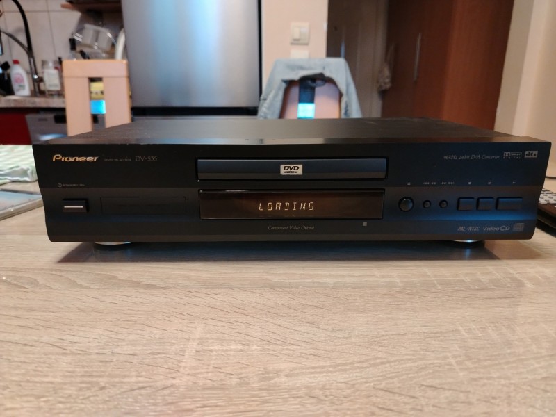 Pioneer DV 535 DVD & CD player